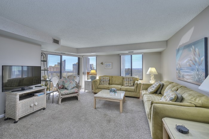 Atlantis 704 | 2nd Row Myrtle Beach Vacation Condo | Pool | Elliott ...