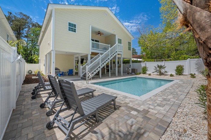 Hello Sunshine | Luxurious 3rd Row Windy Hill Vacation House | Pool ...